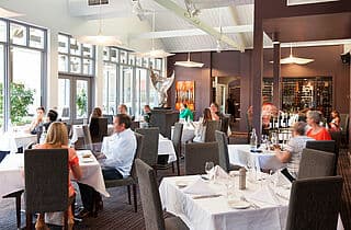 Rutherglen Wineries & Accommodation | De Bortoli Wines | De Bortoli Wines